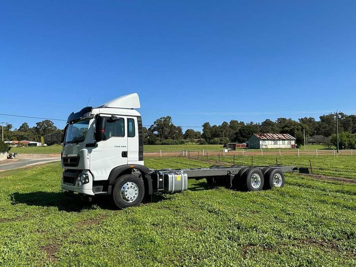 Sinotruk Sitrak T5G 6x4 Rigid Chassis – Western Truck Sales