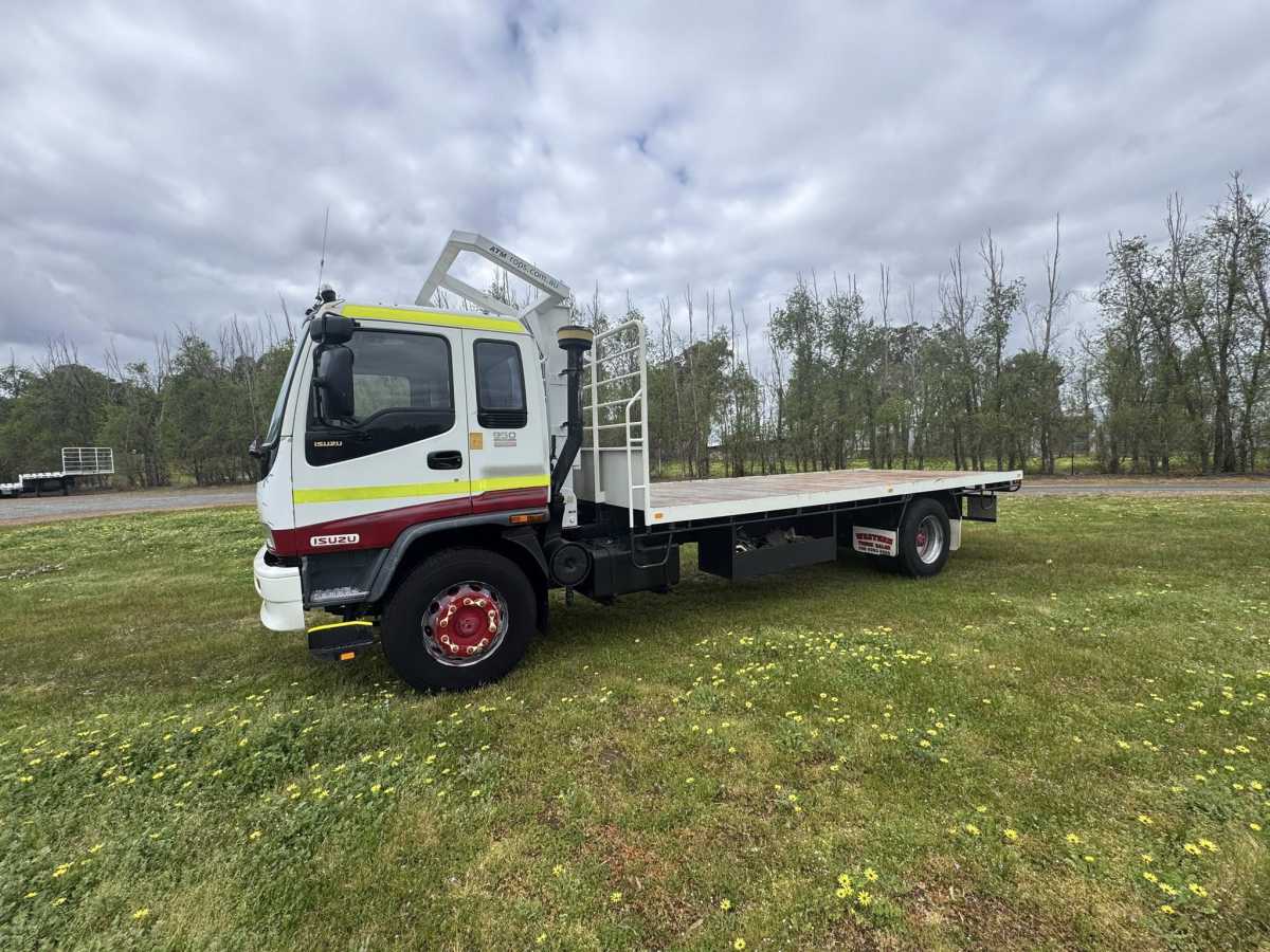 Isuzu FZR950 2005 4x2 for Sale | Western Truck Sales